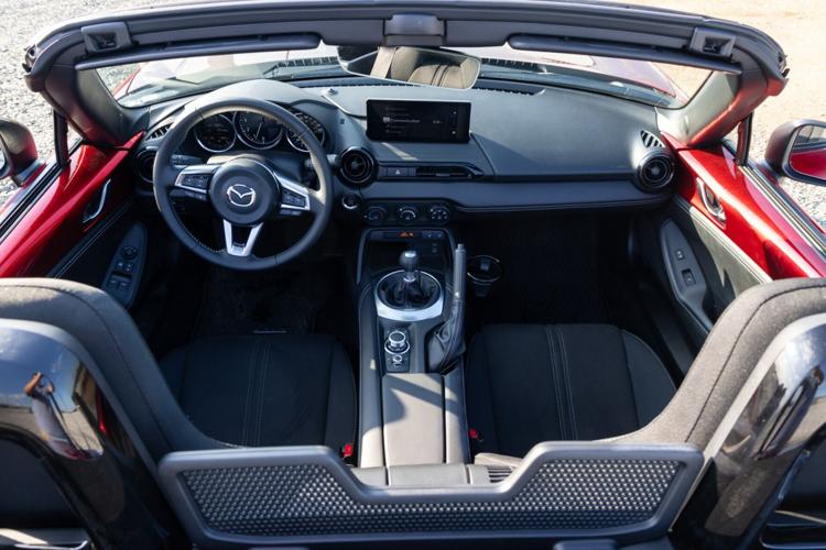 2024 Mazda MX-5, aka Miata, is truly a car for drivers