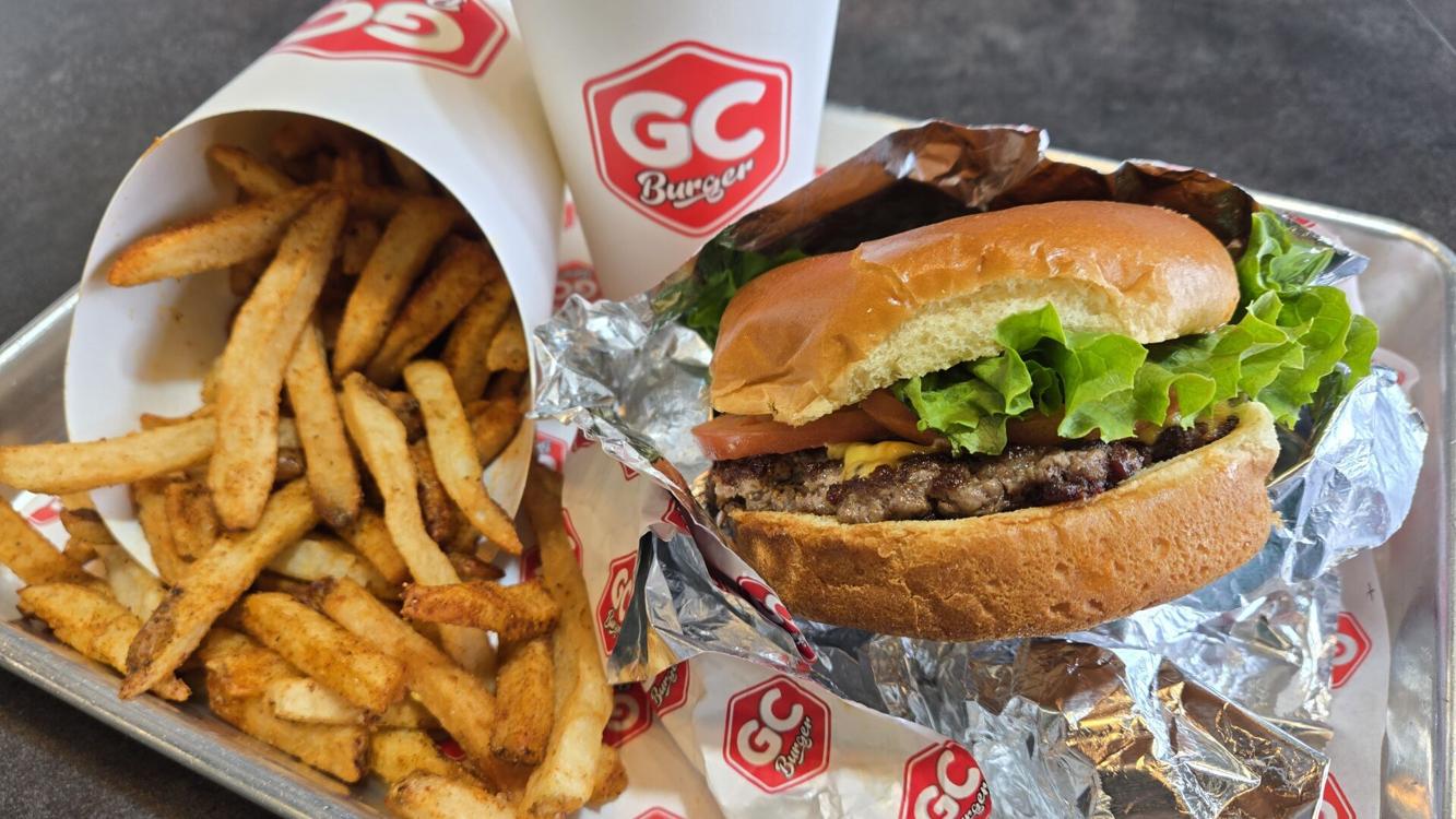 This Mississauga plaza has some of the best halal takeout