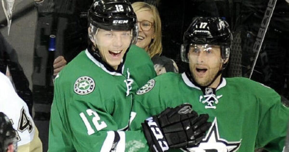 Rich Peverley’s collapse highlights importance of public defibrillators