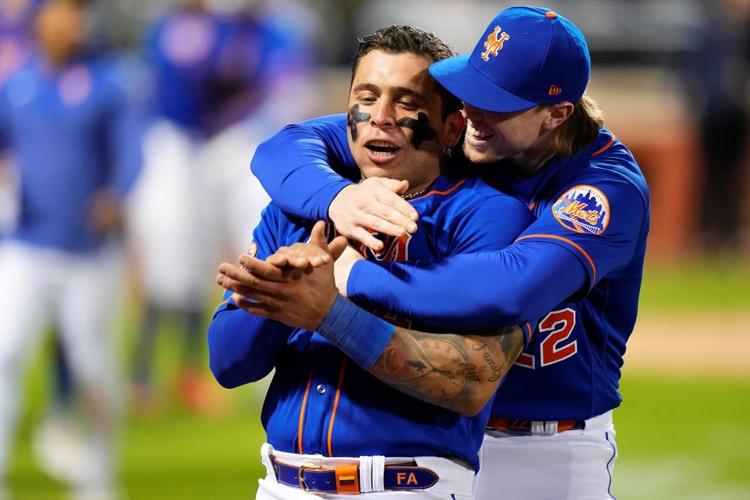 Alvarez hits tying 3-run HR in 9th, Alonso has winning 3-run HR in 10th ...