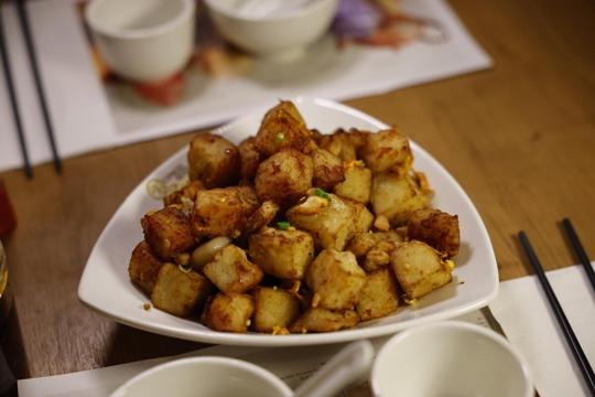 Popular suburban Congee Queen franchise opens at Yonge and Dundas