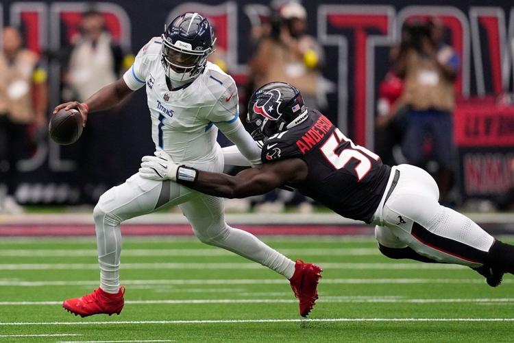 Texans dominate Titans 26-0 for first win of the season