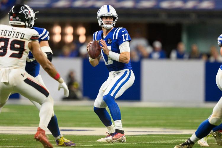 Colts QB Daniel Jones turns to college friends for extra help with ...