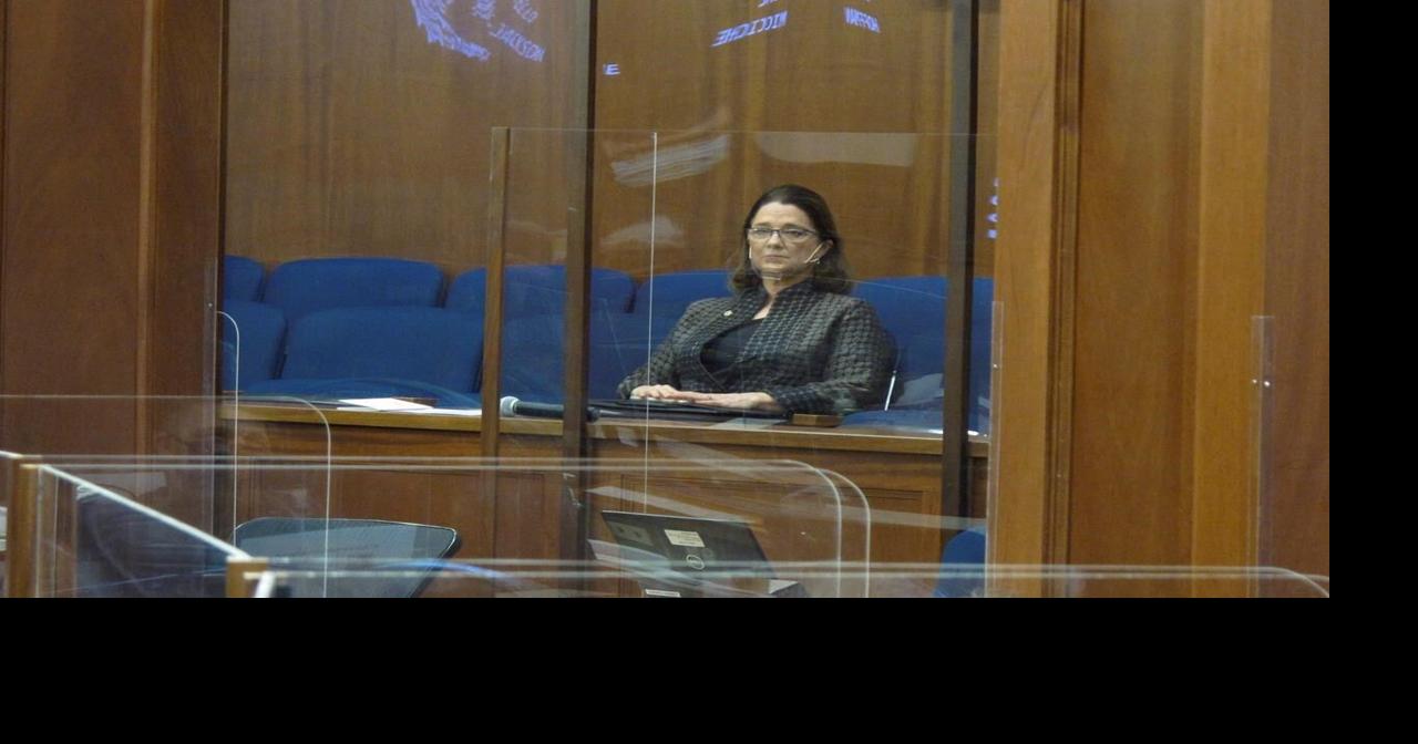 Alaska Senate leaders accommodate member over virus rules