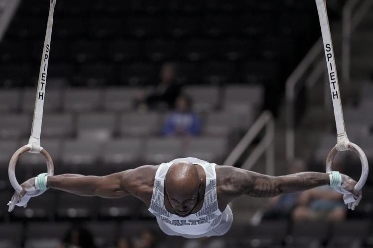 Teenager Asher Hong takes narrow lead after first day of U.S. men's ...