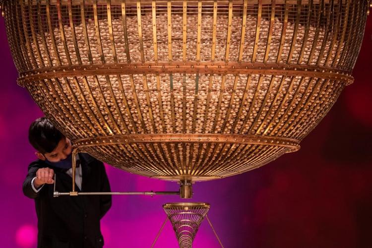 Spain’s ‘El Gordo’ Christmas lottery doles out big prizes