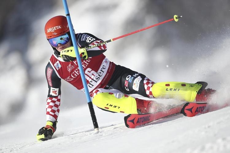 French skier Noël opens slalom season with dominating win