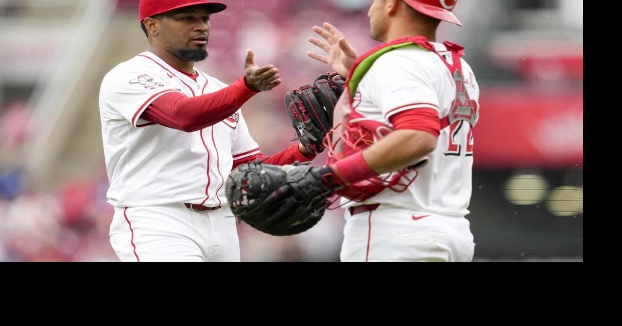 Reds sweep Dodgers with 4-1 win, extending their longest losing streak ...