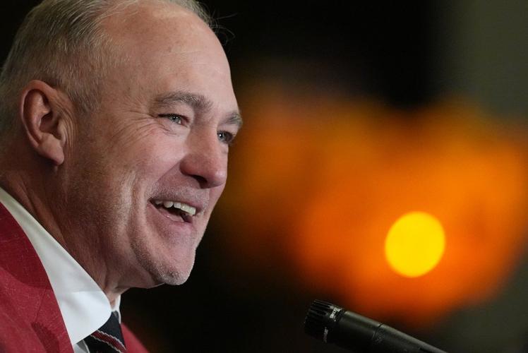 Defense carries the day for Oregon, as Ducks move into CFP semifinals ...