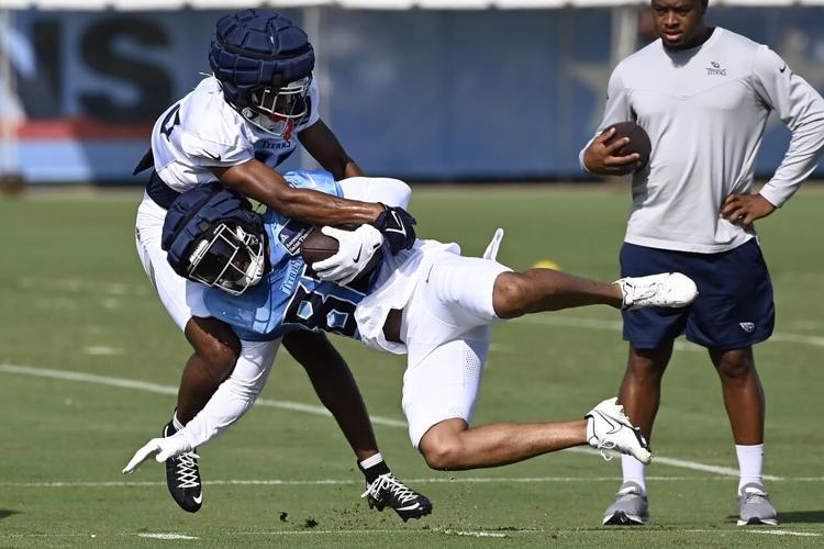 Titans edge rusher Arden Key reportedly being suspended by the NFL for ...