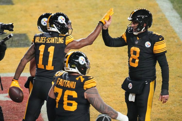 Lions and Steelers face each other Sunday with both needing a victory ...