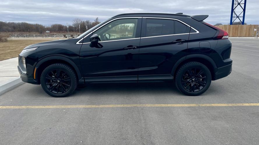 2024 Mitsubishi Eclipse Cross Noir S-AWC: old school, black