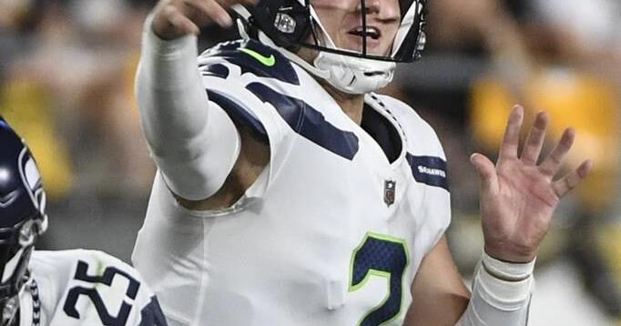 Seahawks hope to give Drew Lock plenty of action in finale