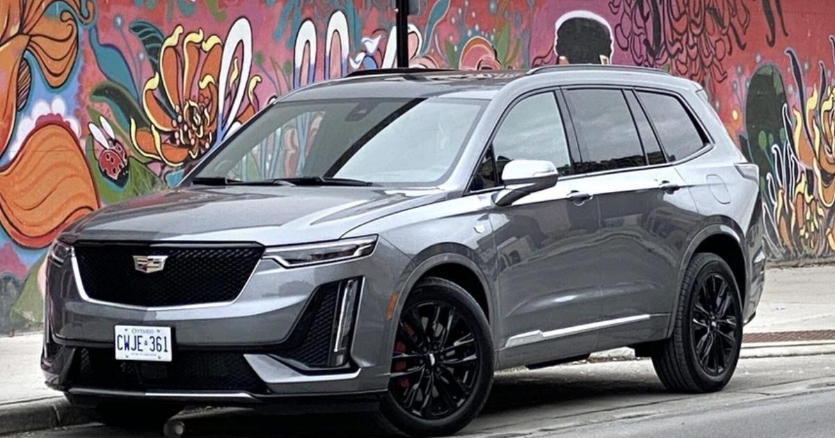 2022 Cadillac XT6 Sport Car Review