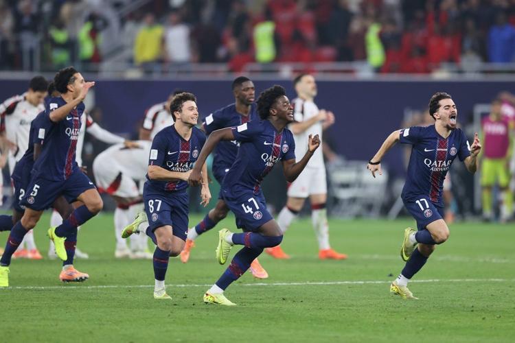 Lens and PSG resume Ligue 1 title battle with Marseille waiting to pounce