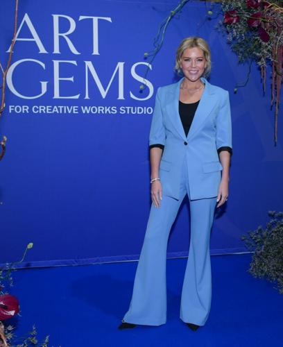 Auction raises more than $250,000 for art therapy program