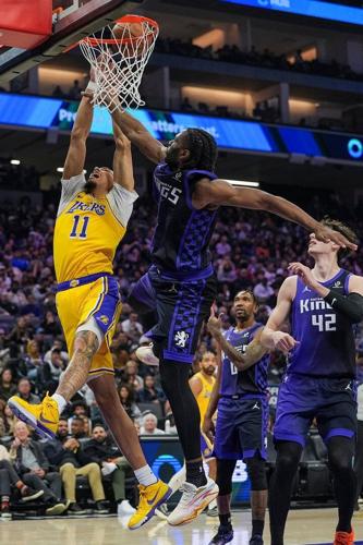 Monk hits 7 3-pointers, scores 26 points as Kings top Lakers 124-112 ...