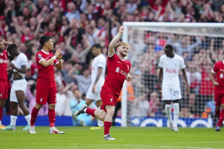 Salah scores as Liverpool beats Tottenham 4-2 in the Premier League