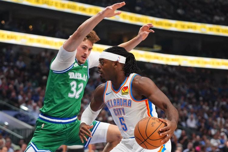 Cooper Flagg's first NBA back-to-back: missed shots and banged-up shoulder