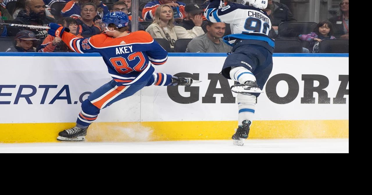 Edmonton Oilers sign defenceman Beau Akey to three-year, entry-level deal