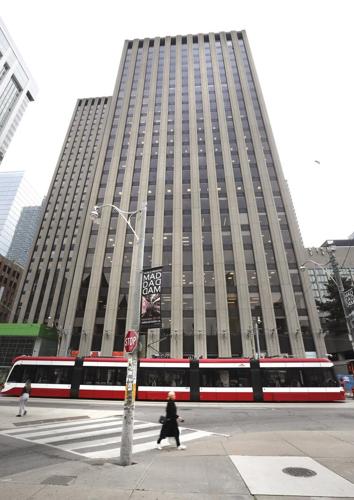 A walking tour through the Financial District