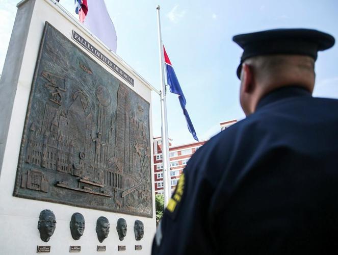 Dallas unveils memorial to police officers killed in 2016