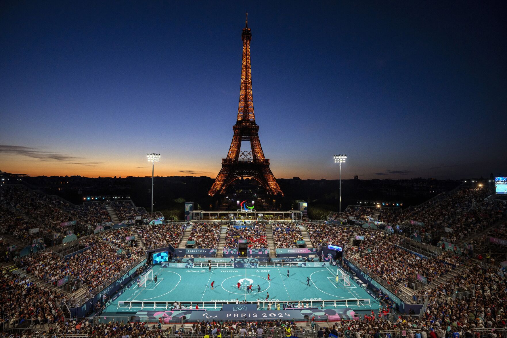 Can Rogers Stadium be built in time for Oasis?