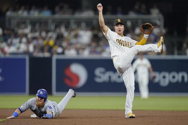 Padres beat Dodgers 4-3 in 10 to reduce magic number to 4