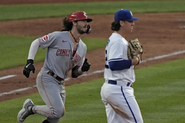 Reds homer 3 times in fifth, roll to 7-4 win and sweep of Royals