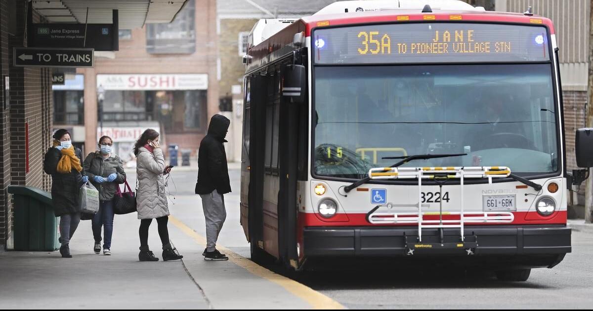 ‘What are they supposed to do?’: TTC drivers say closed bathrooms leave ...