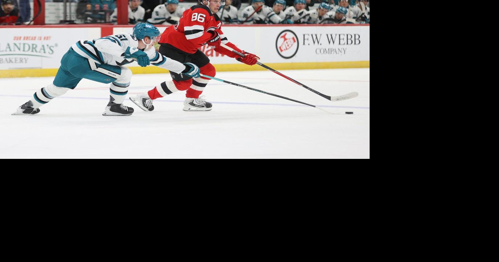 Hamilton scores 2 power-play goals as Devils beat Sharks 3-1 for 7th ...
