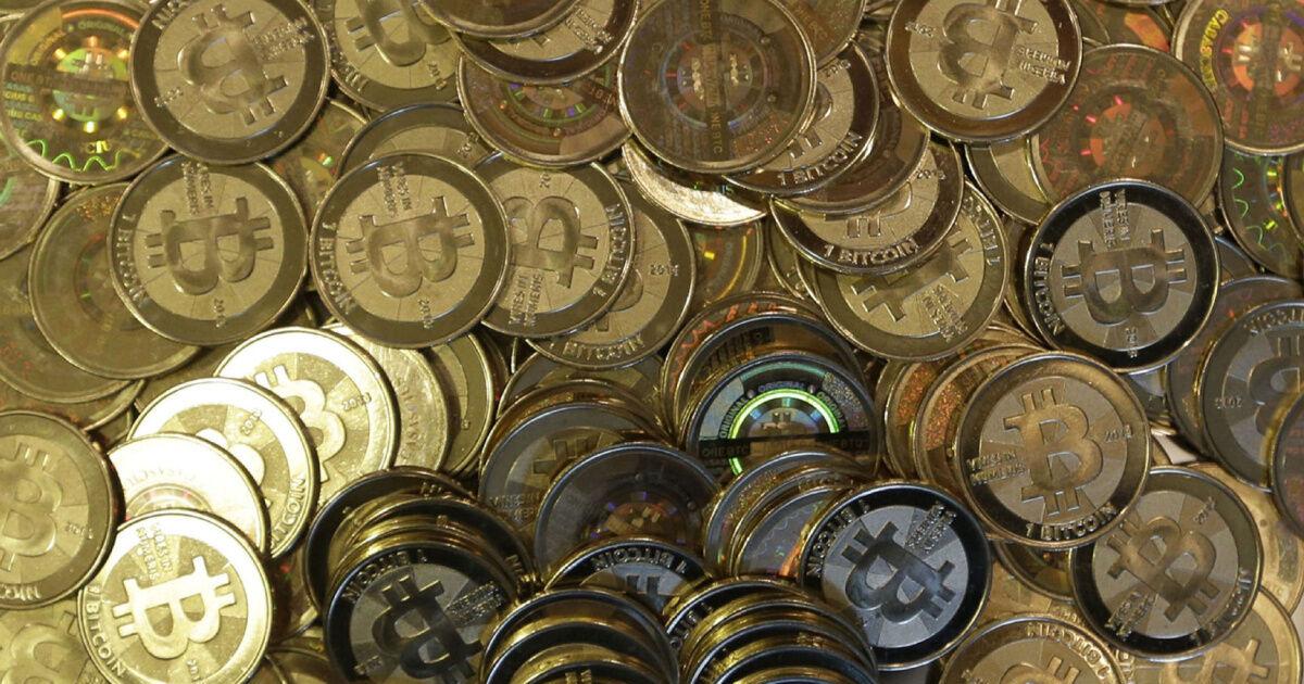 Bitcoin promoter gets 2 years for Silk Road transfers