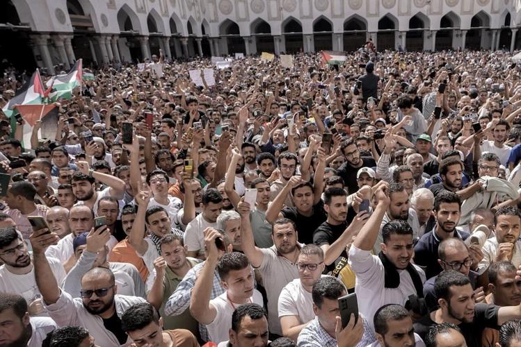 Thousands in Muslim countries and beyond demonstrate over Israeli ...
