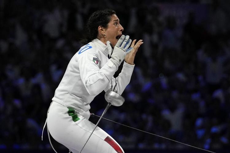 Italy wins gold in women's team epee fencing to disappoint a passionate ...