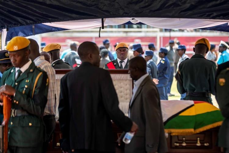 Zimbabwe’s Mugabe honoured at state funeral, burial delayed