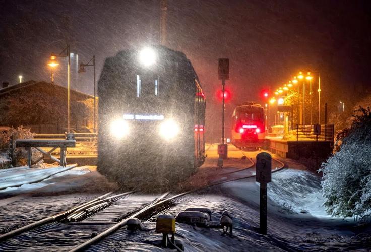 Winter arrives in Northern Europe, with dangerous roads in Germany and ...