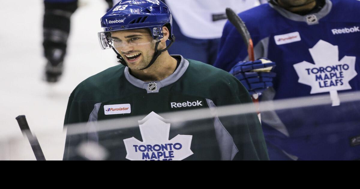 Trevor Smith making decisions tough for Maple Leafs