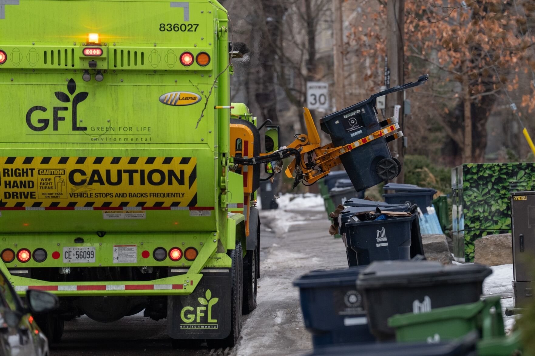 Toronto’s recycling problems go beyond uncollected blue bins
