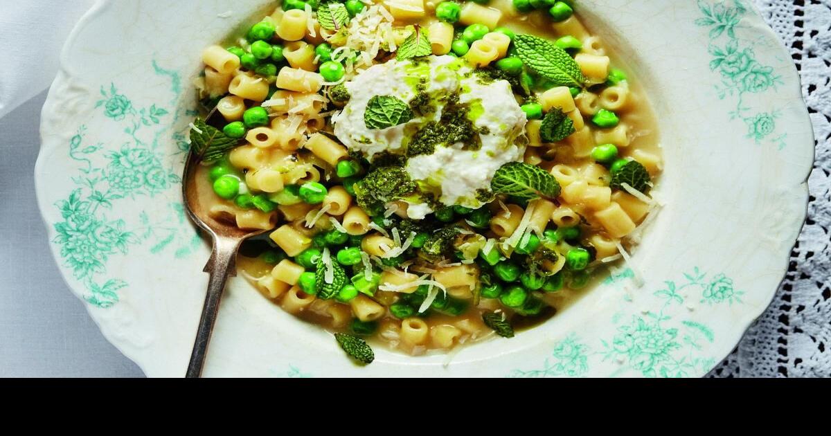 Tubettini Pasta with Peas, Zucchini and Ricotta