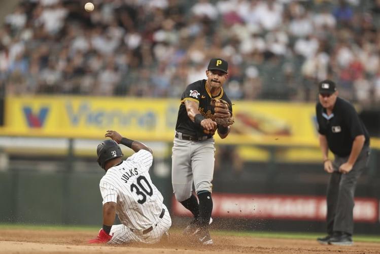 Gonzales returns from injury to help the Pirates win their 2nd straight ...