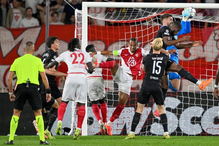 Tottenham goalkeeper Vicario shines in 0-0 draw at Monaco in Champions ...