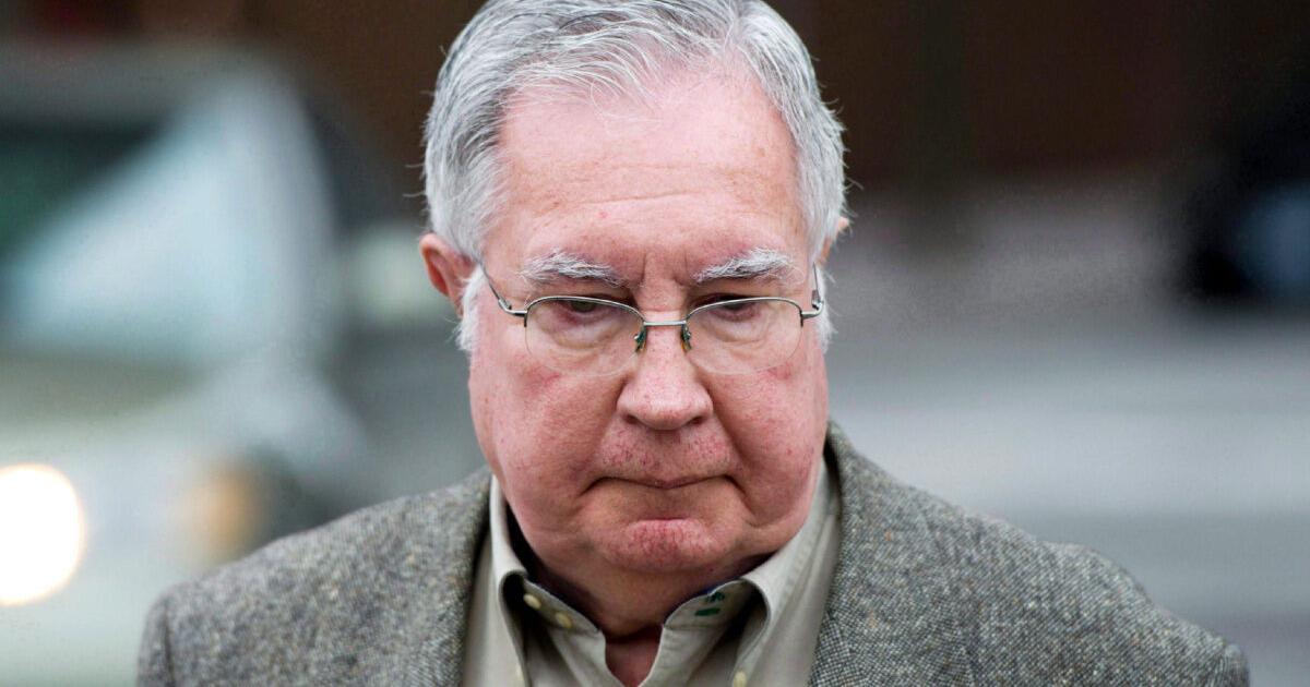 Roman Catholic bishop Raymond Lahey stripped of clerical duties