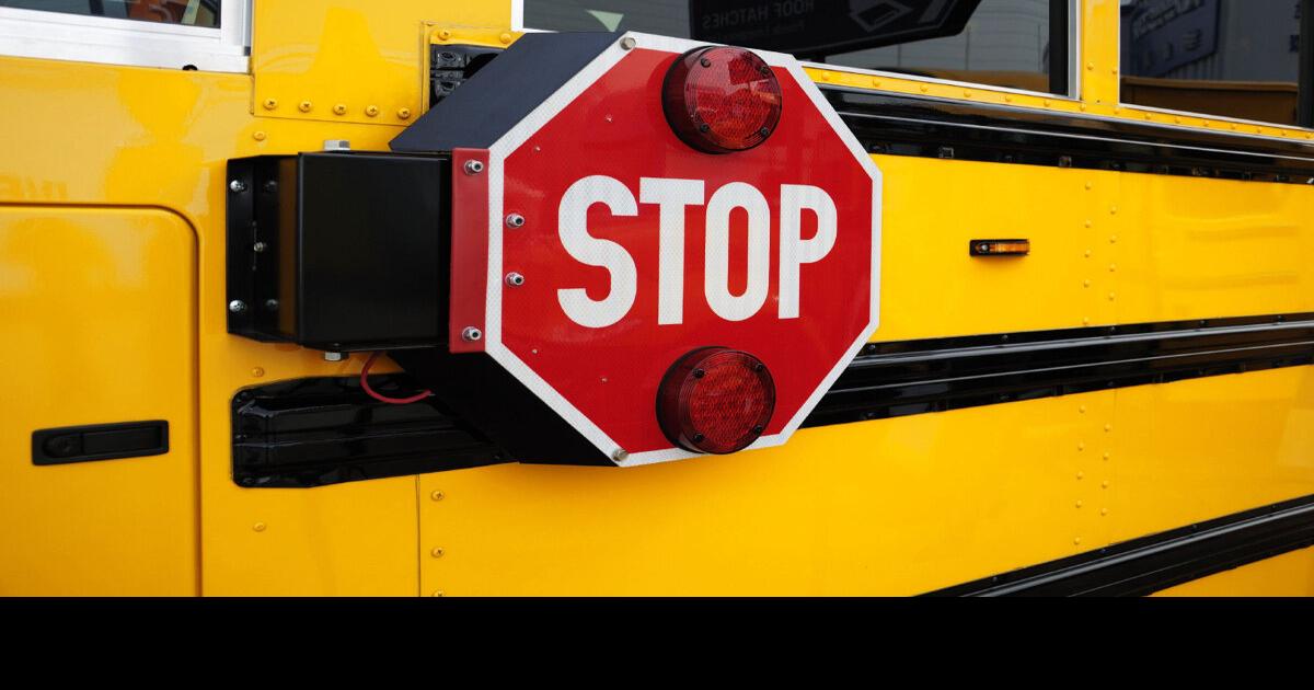 Quebec police investigating after child hands out pills on school bus