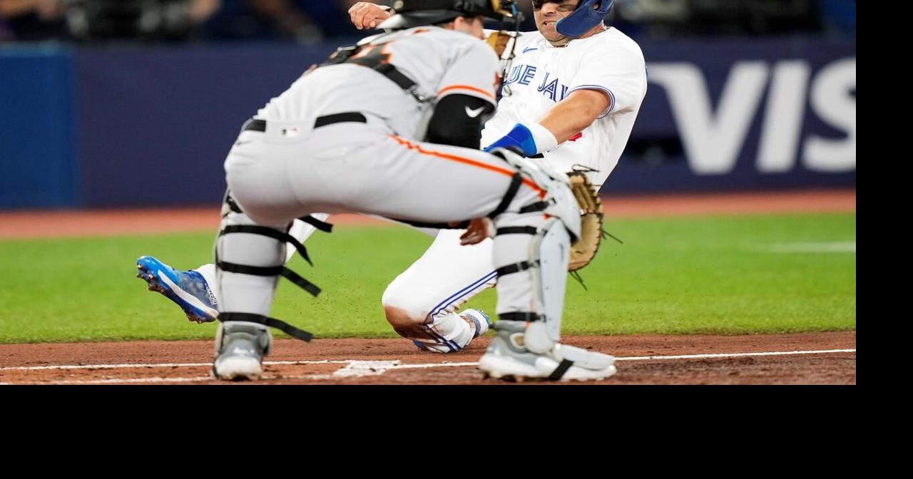 Blue Jays score five runs in first inning and roll to 6-1 victory over ...