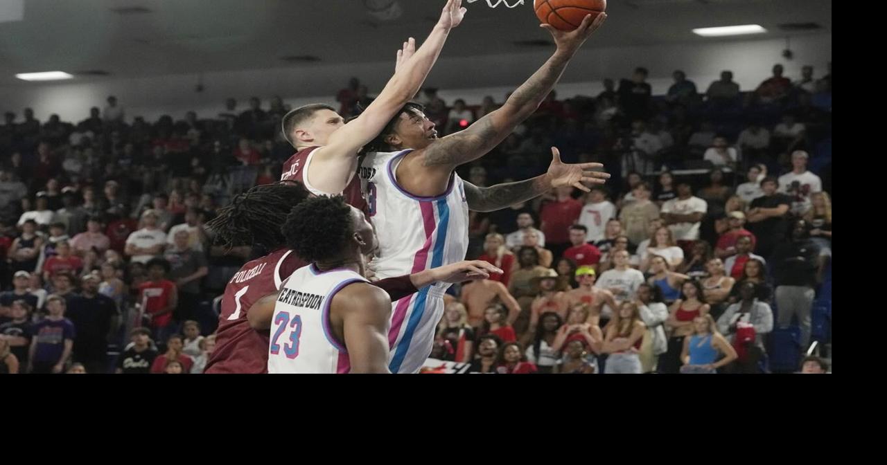 Johnell Davis scores 24 points to lead No. 13 Florida Atlantic over ...