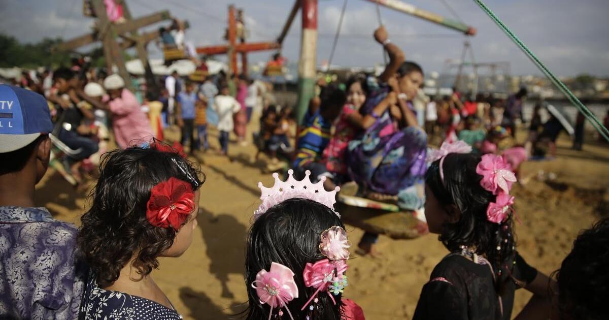 Rohingya refugees celebrate Eid amid memories of home
