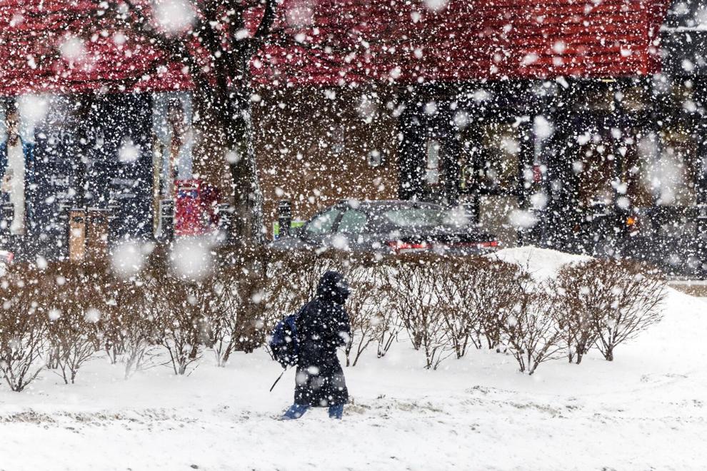 Toronto weather updates: snow and freezing rain alerts