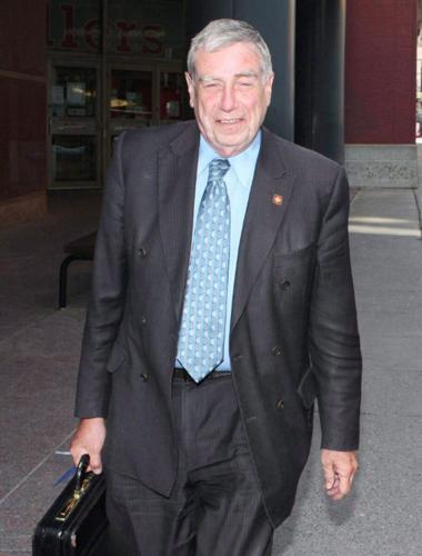 Bruce Carson to fight influence-peddling charges