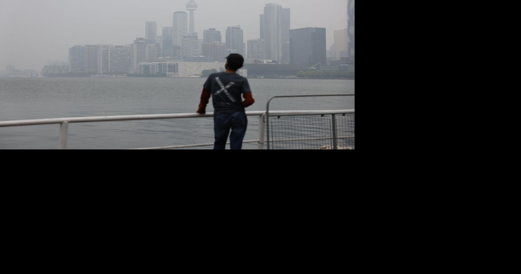 Toronto air quality at ‘very high risk’ over wildfire smoke
