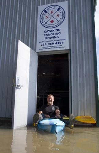 Flooded Niagara rowing school continues to operate